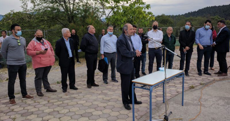 Ο Γιώργος Μαρίνος στη συγκέντρωση των εργαζομένων της ΤΕΡΝΑ ΛΕΥΚΟΛΙΘΟΙ ...