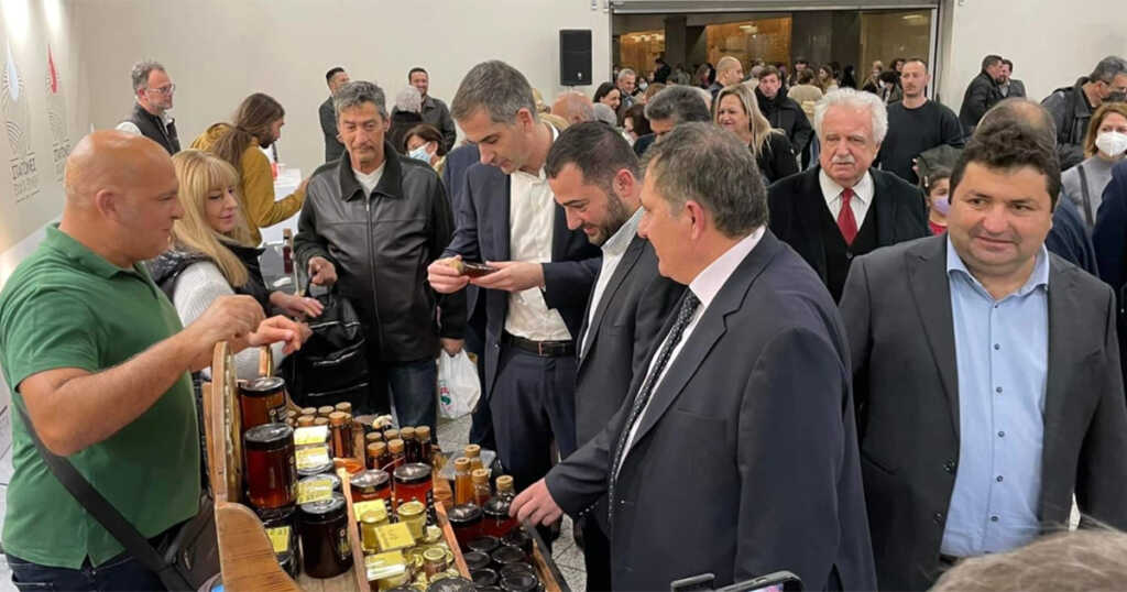 Με επιτυχία η έκθεση τοπικών παραγωγών της βόρειας Εύβοιας στο κέντρο ...