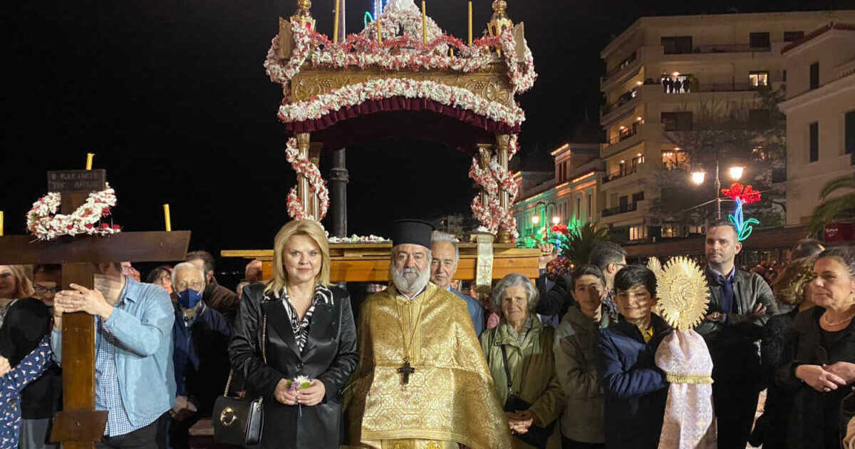 Στην συγκέντρωση των επιταφίων η Δήμαρχος Χαλκιδέων - Eviaportal.gr