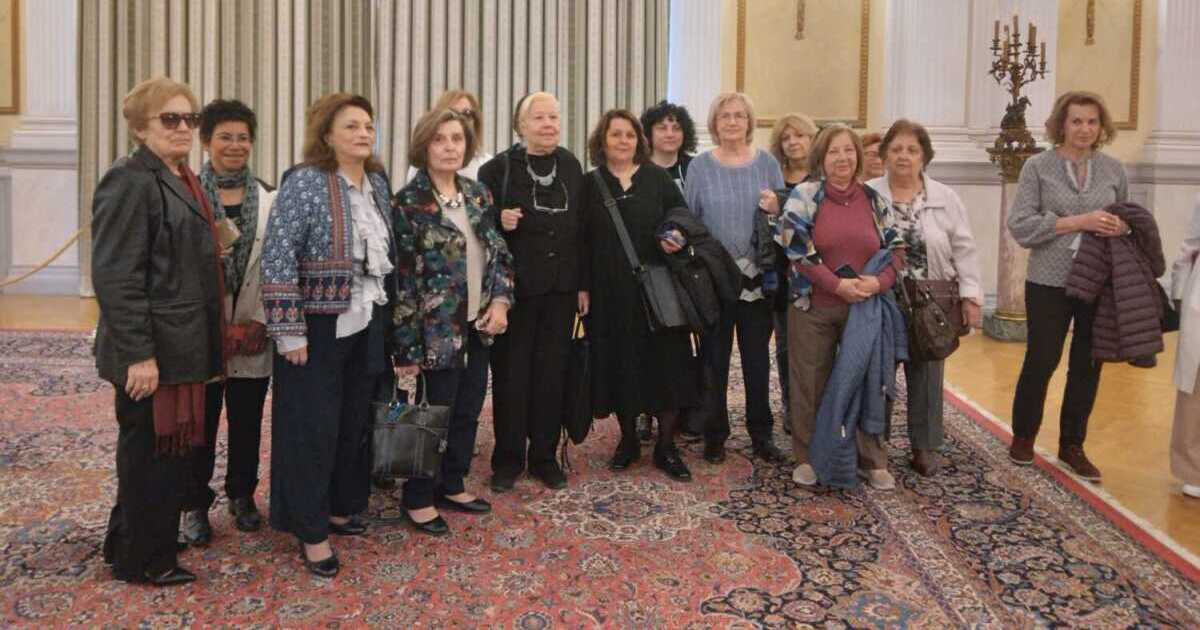 Το Λύκειο Ελληνίδων Χαλκίδας επισκέφθηκε το Προεδρικό Μέγαρο ...