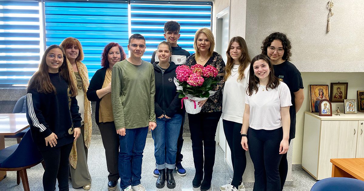 Με τους μαθητές του 1ου Πρότυπου Γενικού Λυκείου Χαλκίδας συναντήθηκε η ...